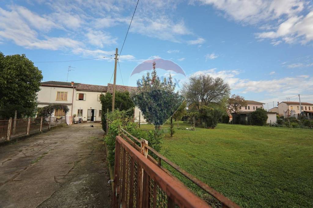 Casa Indipendente in vendita a Legnago via Belfiore, 11