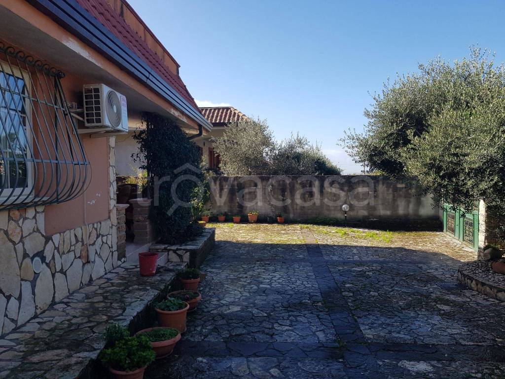 Villa in in vendita da privato ad Avella via Francesco Petrarca