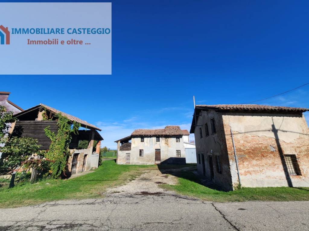 Casa Indipendente in vendita a Bressana Bottarone via cinque martiri