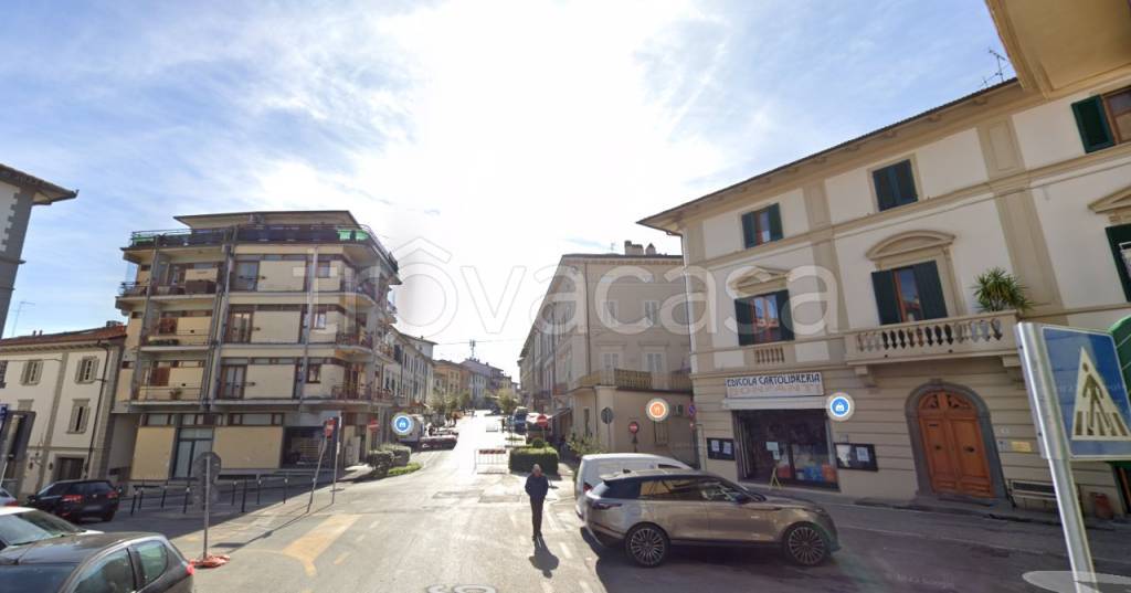 Appartamento all'asta a Lamporecchio piazza Berni