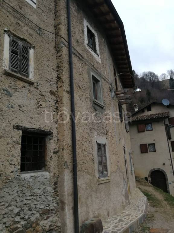 Casa Indipendente in in vendita da privato a Valtorta via Cantello, 5