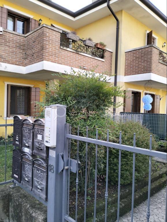 Appartamento in in vendita da privato ad Albaredo d'Adige via dei Pioppi