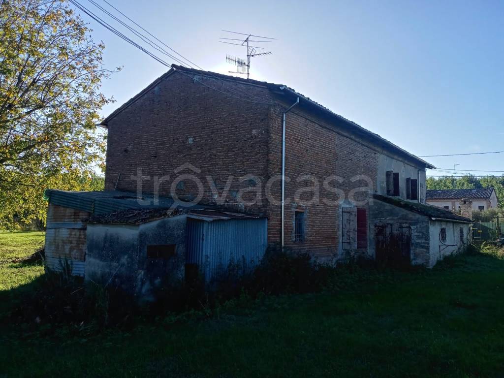 Rustico in vendita a Brescello via Imperiale Inferiore
