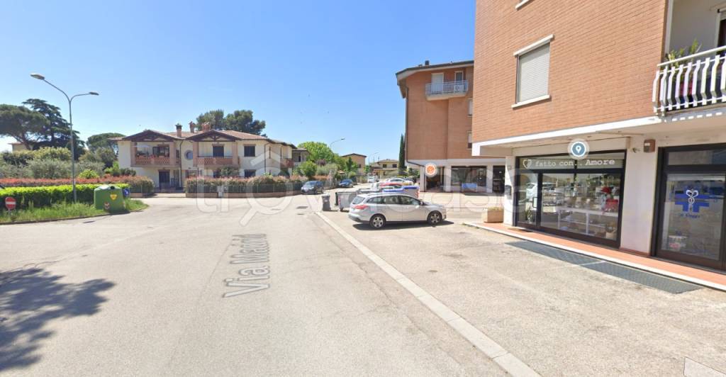 Appartamento all'asta a Bastia Umbra via madrid