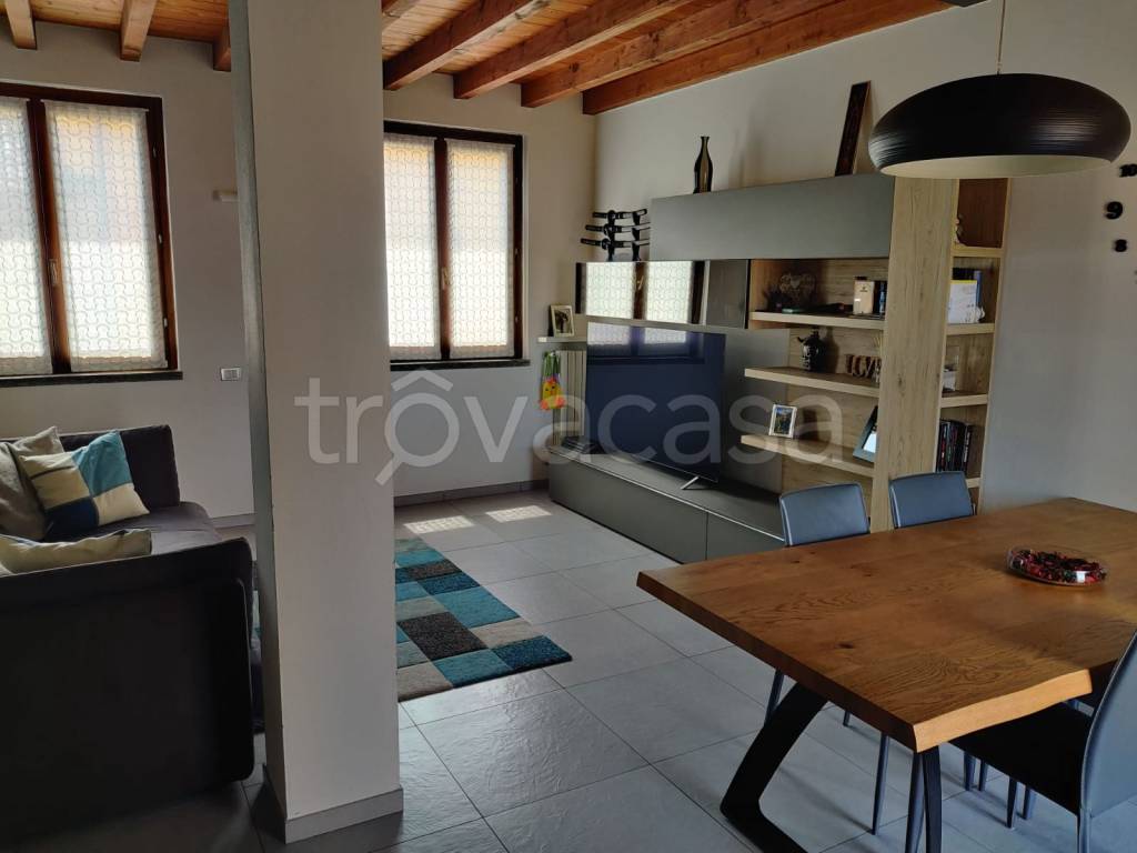 Appartamento in vendita a Capergnanica