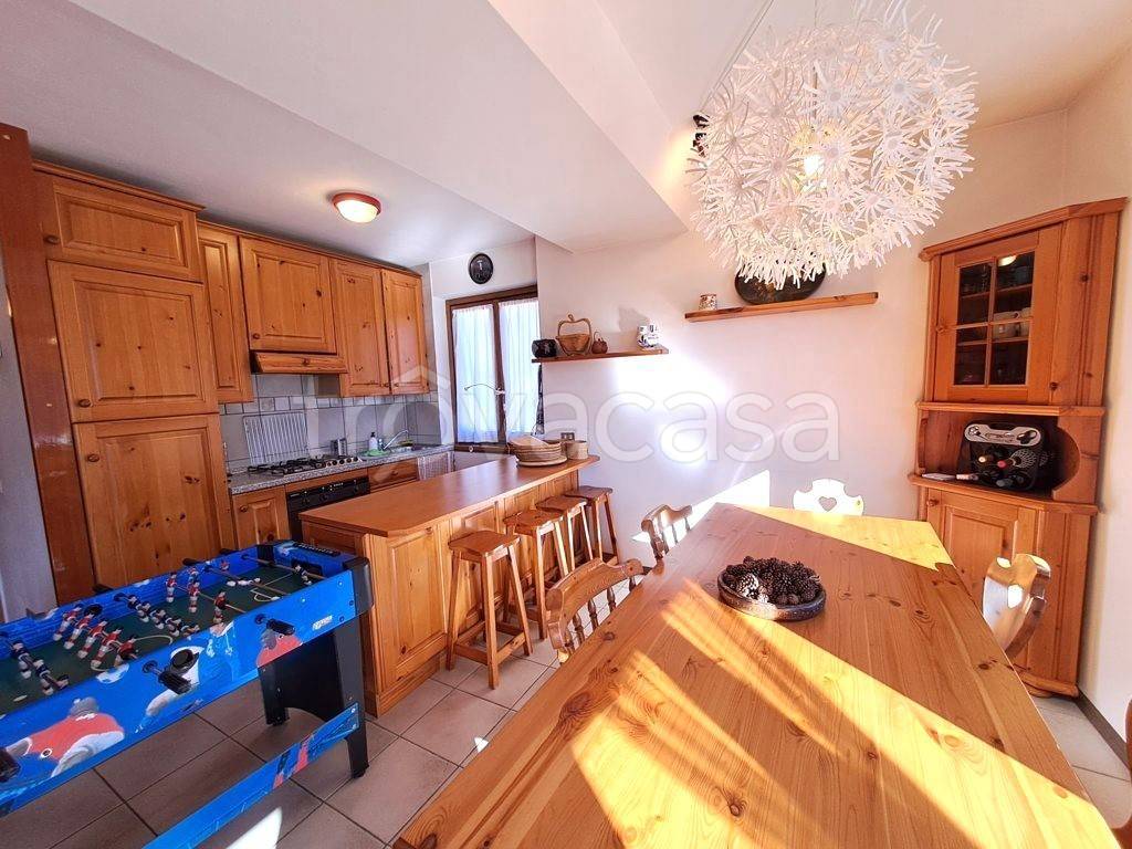 Appartamento in vendita a Chiesa in Valmalenco via Ezio Vanoni, 61