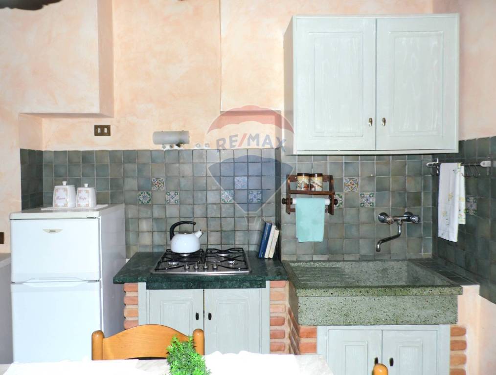 Casa Indipendente in vendita ad Abbadia San Salvatore via pinelli, 9