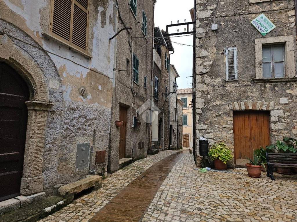 Casa Indipendente in vendita ad Acuto via del Colle, 36