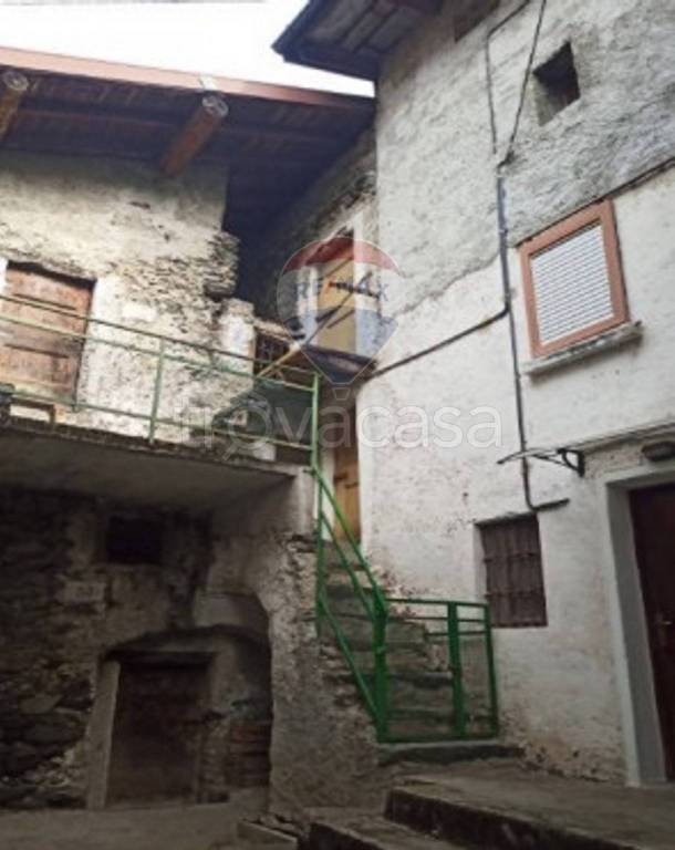 Casa Indipendente in vendita a Cino corte tona, 3