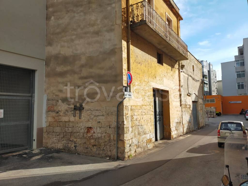 Villa Bifamiliare in vendita a Brindisi via della Speranza