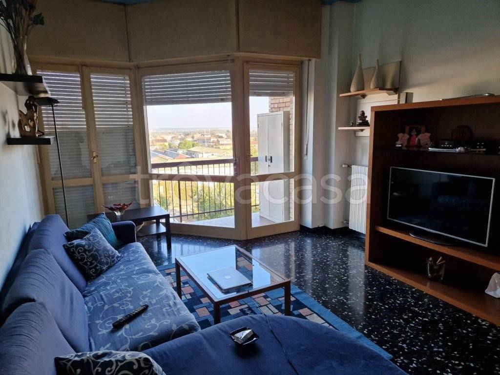 Appartamento in vendita ad Asti corso Pietro Chiesa, 49