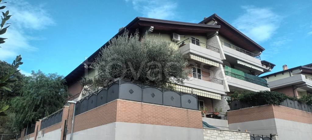 Villa Bifamiliare in vendita a Città Sant'Angelo via Giuseppe Di Vittorio, 6
