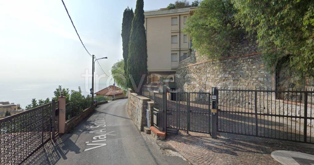 Appartamento all'asta ad Alassio via a. Solva