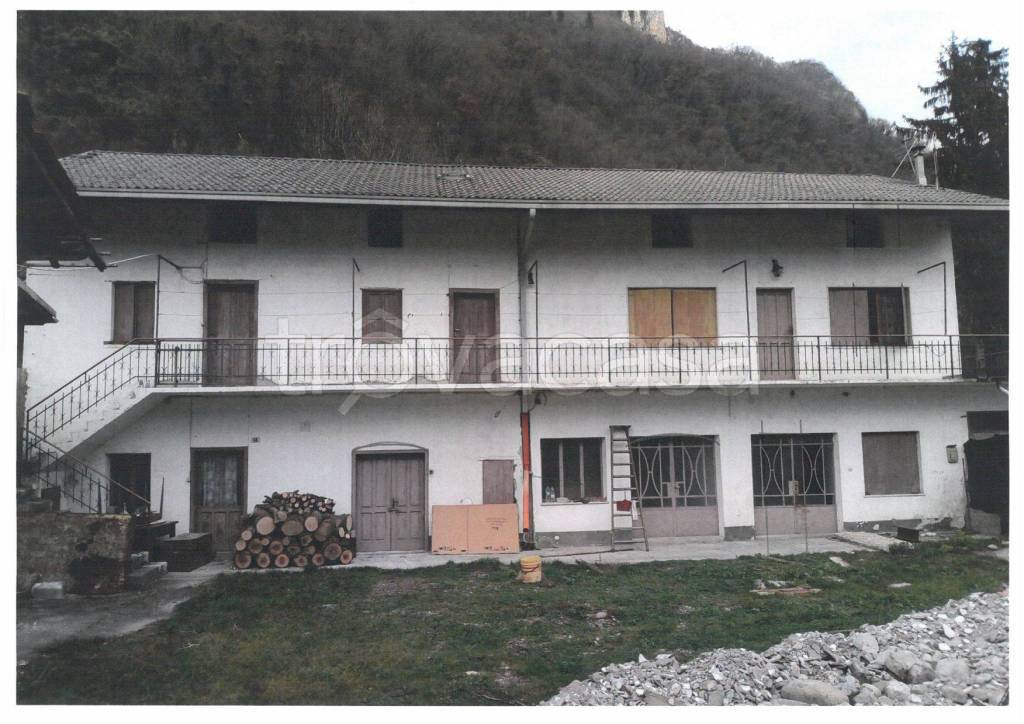 Villa in in vendita da privato a Fonzaso via Agana, 12