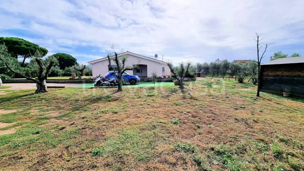 Villa in vendita a Castagneto Carducci