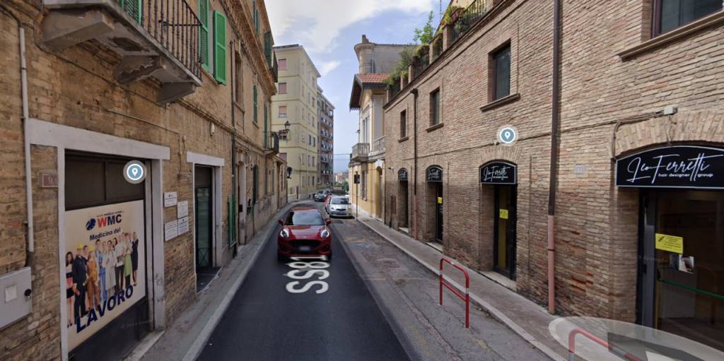 Appartamento all'asta a Chieti via Nicola da Guardiagrele