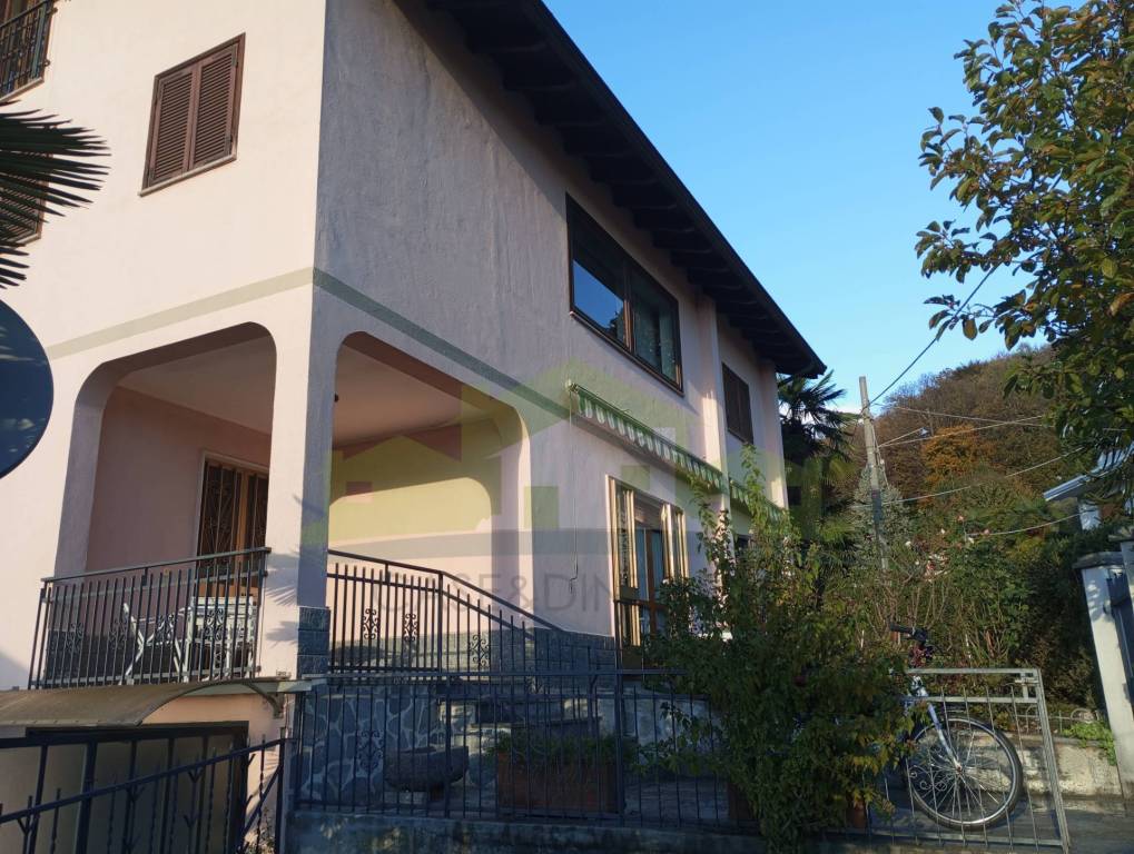 Casa Indipendente in vendita a Borgosesia via cartiglia, 19