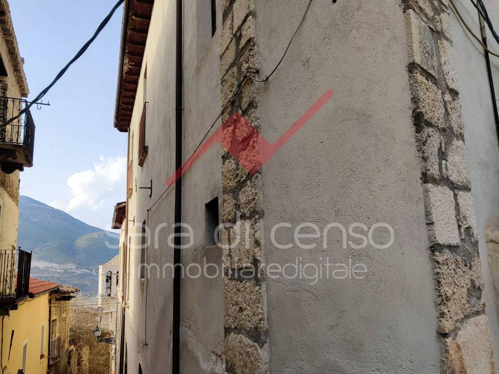Casa Indipendente in vendita a Bugnara via Fontana, 33