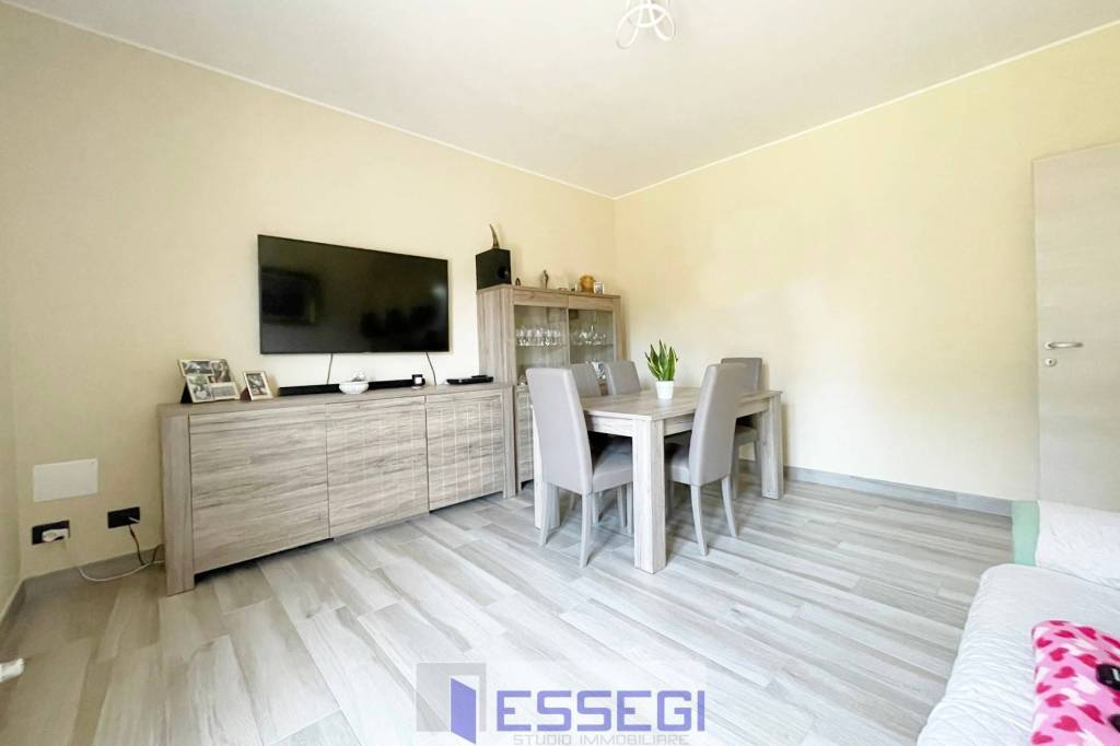 Appartamento in vendita ad Alzate Brianza piazza San Pietro