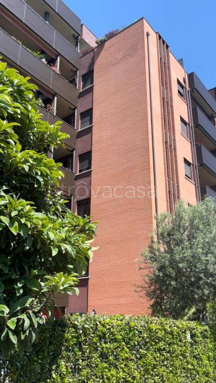 Appartamento in vendita a Bologna via del Tuscolano, 16
