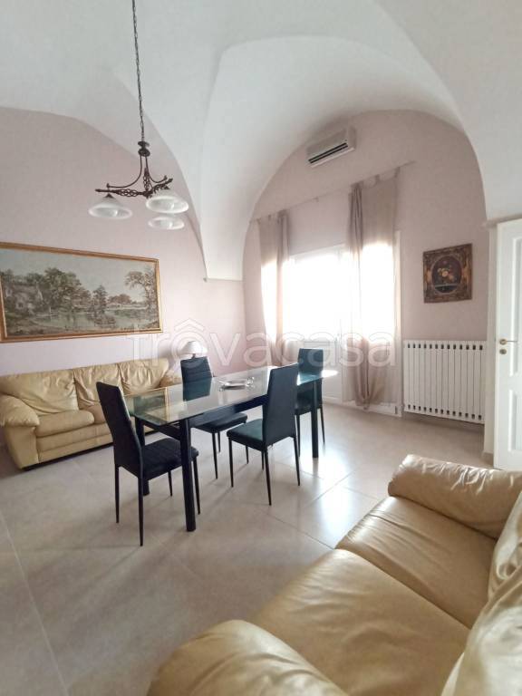 Casa Indipendente in vendita ad Alezio via Roma