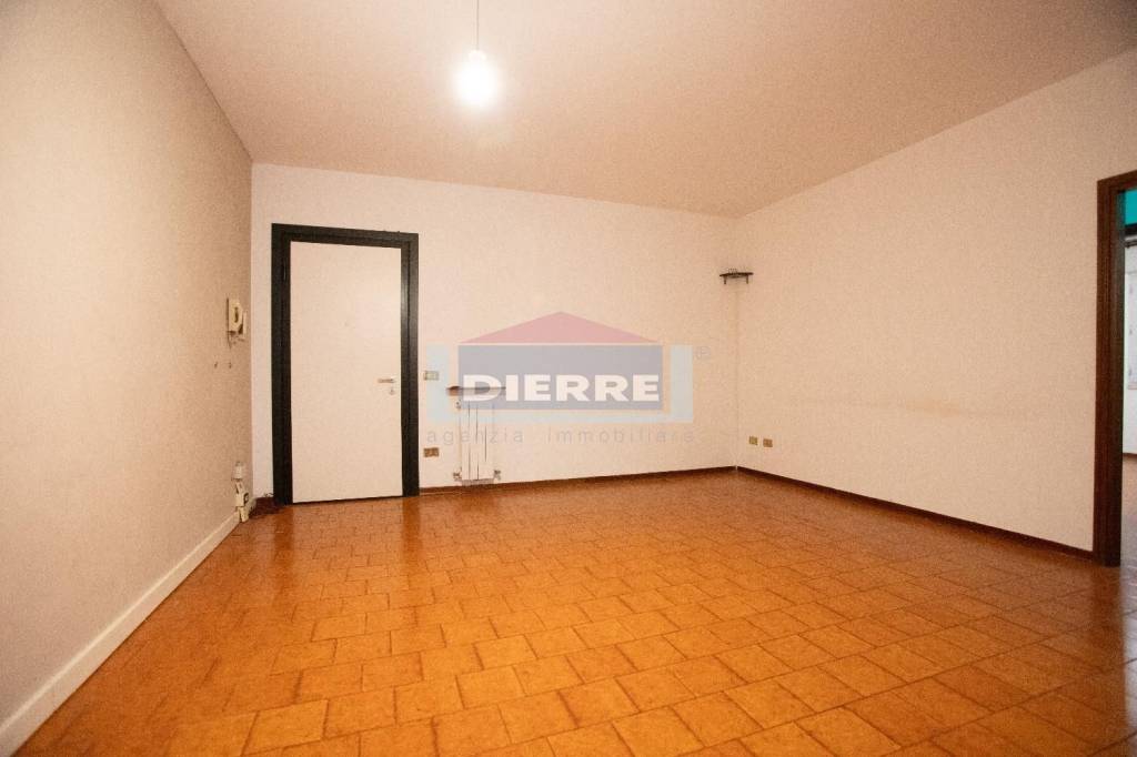 Appartamento in vendita a Carpi via Eustachio Cabassi,, 4