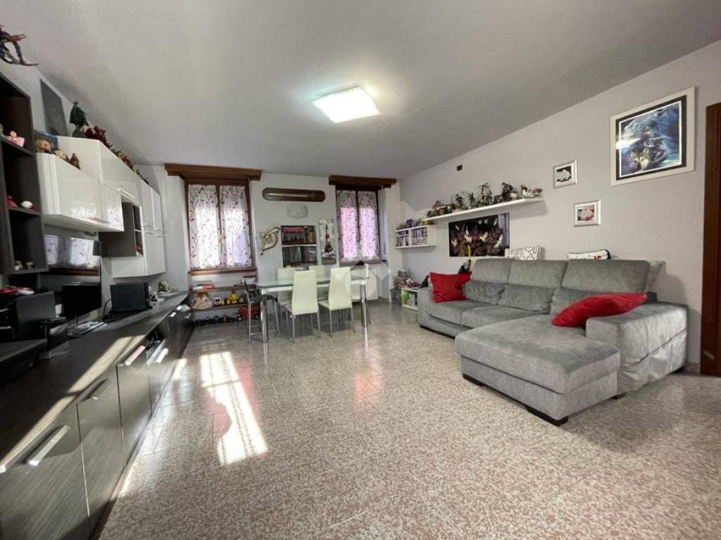 Appartamento in vendita ad Arconate stradella Del Pane, 26