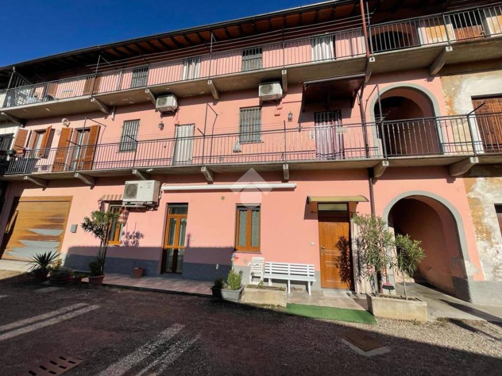 Appartamento in vendita ad Arconate stradella Del Pane, 26