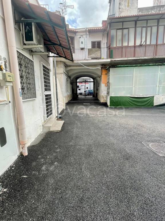 Appartamento in vendita a Napoli via Filippo Bottazzi