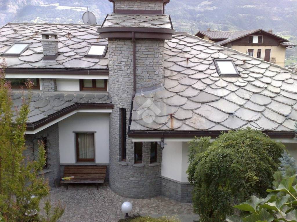 Villa in vendita ad Aosta regione saraillon, 31