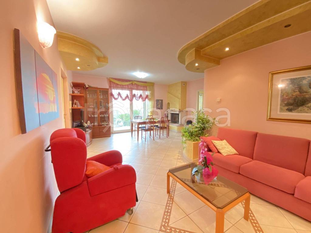 Villa Bifamiliare in vendita a Colonnella contrada San Giovanni