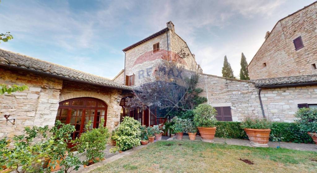 Appartamento in vendita ad Assisi via della Rocca, snc