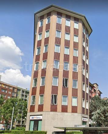 Appartamento in vendita a Milano piazza Serafino Belfanti, 1