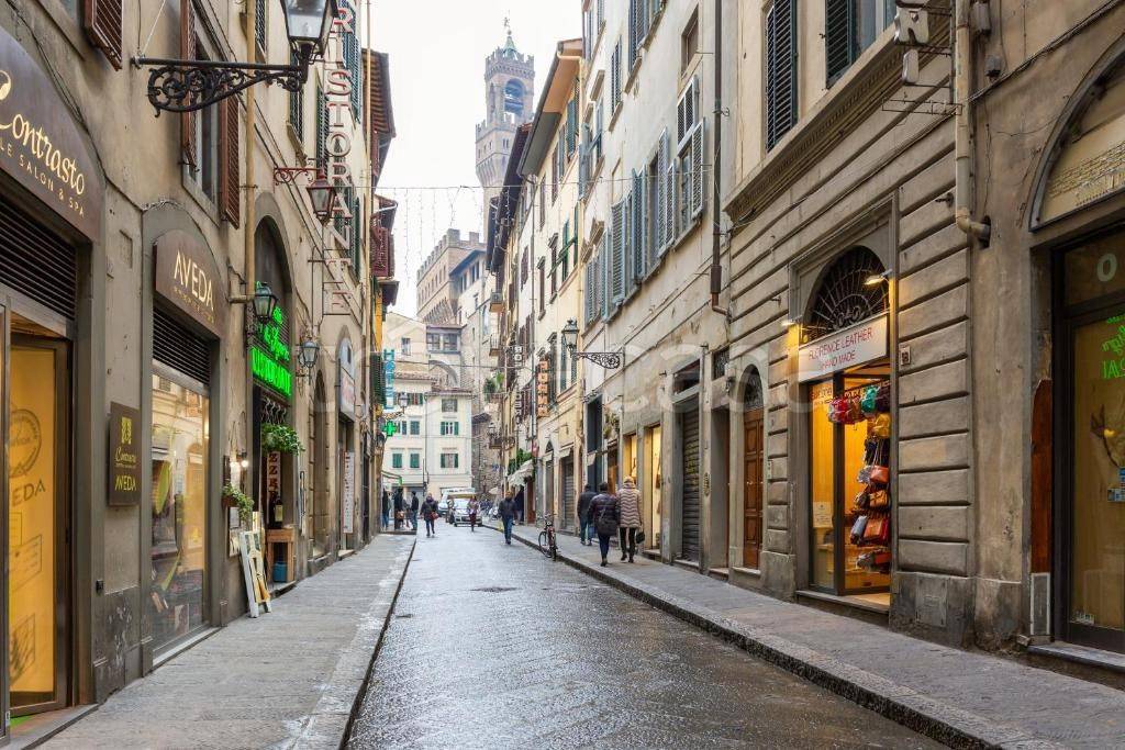 Appartamento in vendita a Firenze piazza di Santa Croce, 1