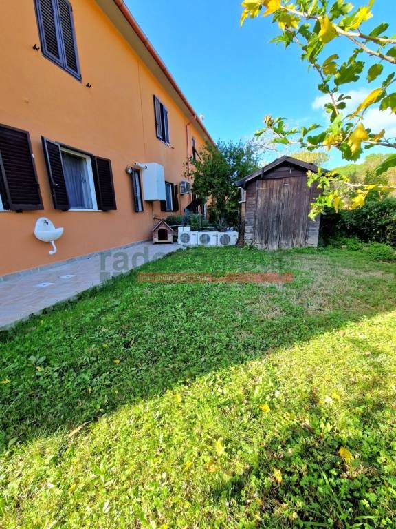 Appartamento in vendita a Livorno via fonte della puzzolente