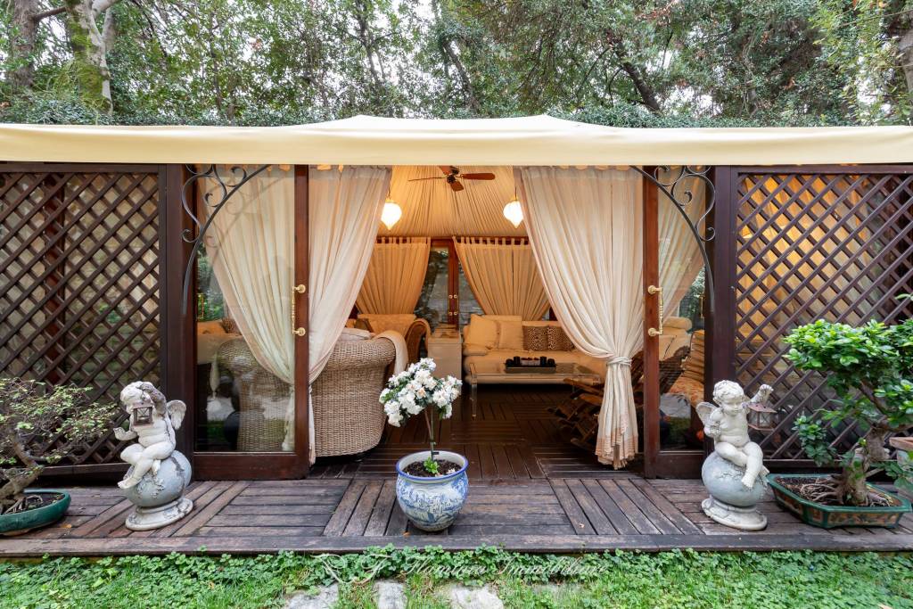 Appartamento in vendita a Roma via Giuseppe Mangili