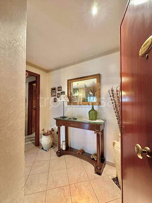 Appartamento in vendita a Palermo via Belmonte Chiavelli, 57