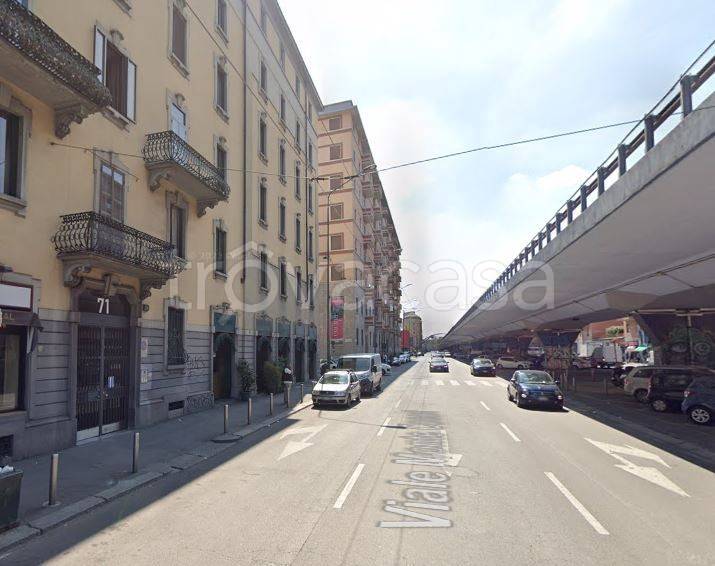 Appartamento all'asta a Milano viale Monte Ceneri, 71