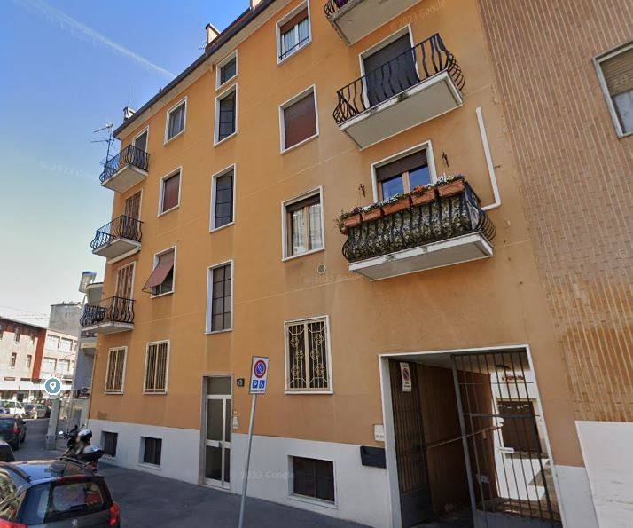 Appartamento all'asta a Milano via Modica, 13
