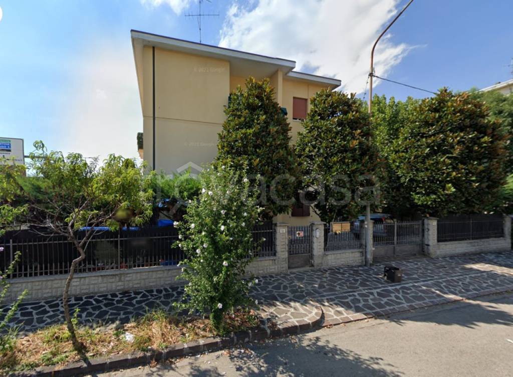 Appartamento all'asta a Carpi via Adamello