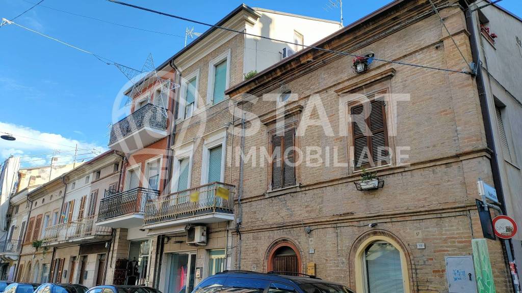 Casa Indipendente in vendita a Civitanova Marche piazza 10 Settembre, 29