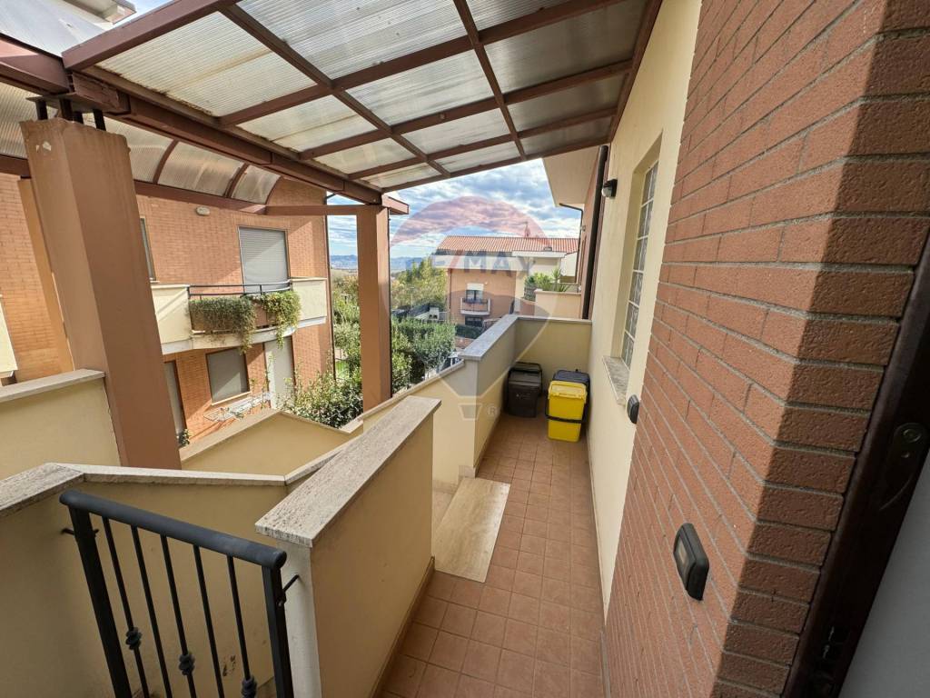 Appartamento in vendita a Città Sant'Angelo via Torrette, 12
