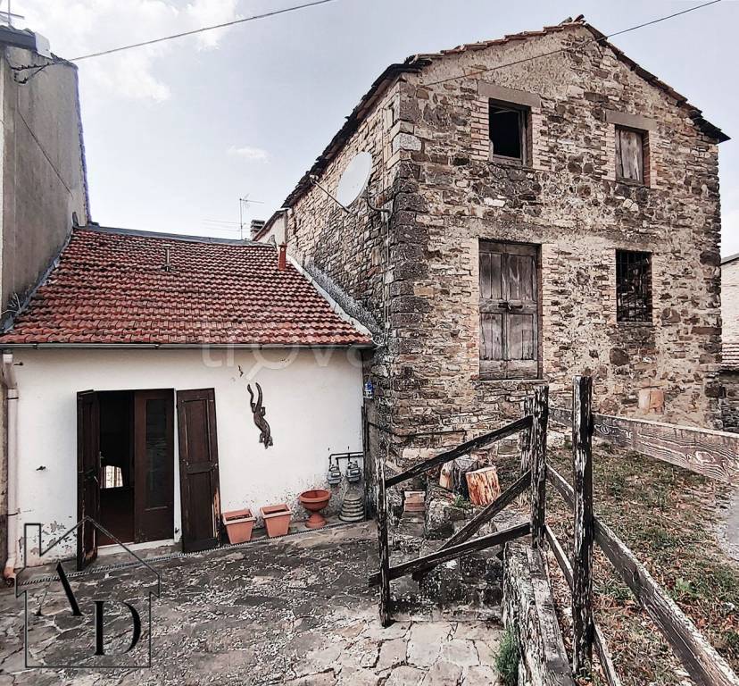 Rustico in vendita a Berceto località Centro, 61