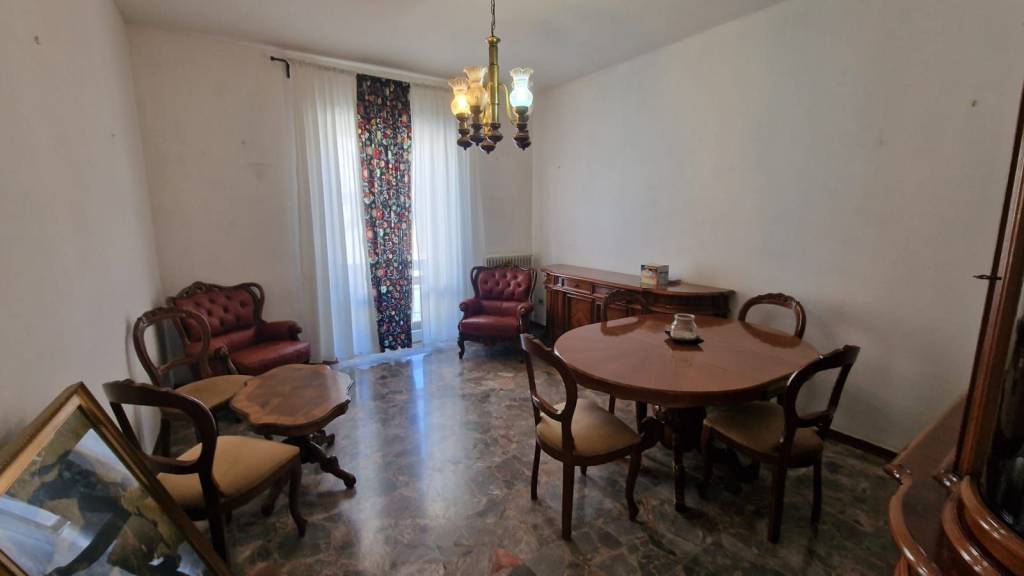 Appartamento in vendita a Castelraimondo via Monte d'Aria