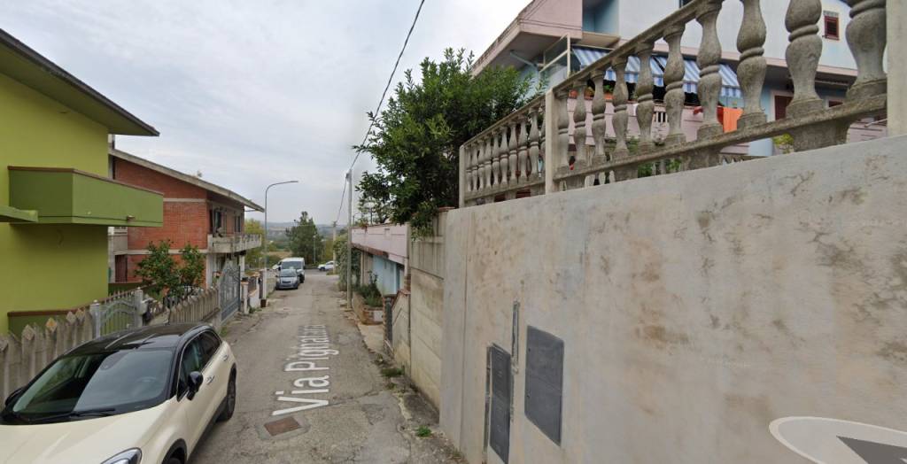 Appartamento all'asta a Cappelle sul Tavo via pignatara