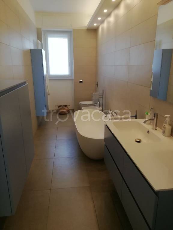 Appartamento in in vendita da privato a Milano viale Monte Ceneri, 58