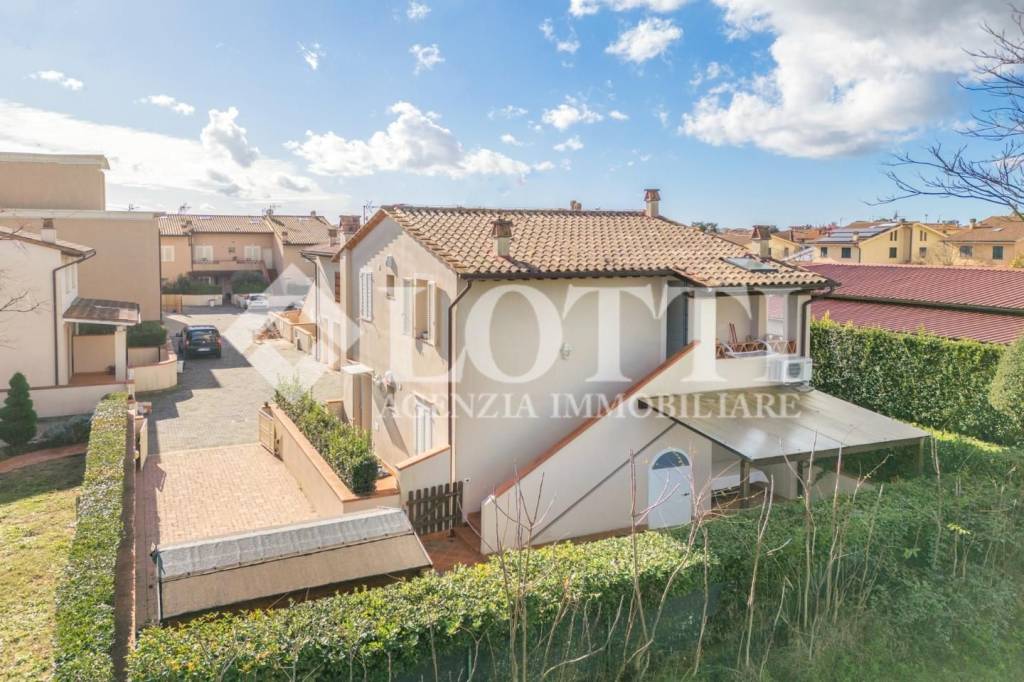 Appartamento in vendita a Bientina via del Monte Est,, 89