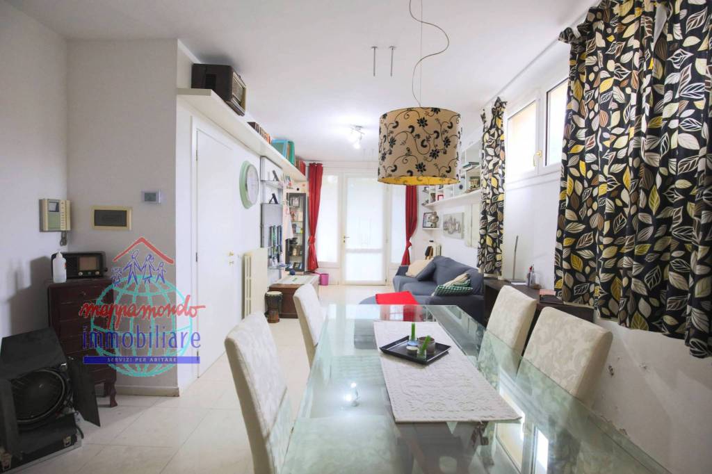 Villa in vendita a Cento via santa liberata