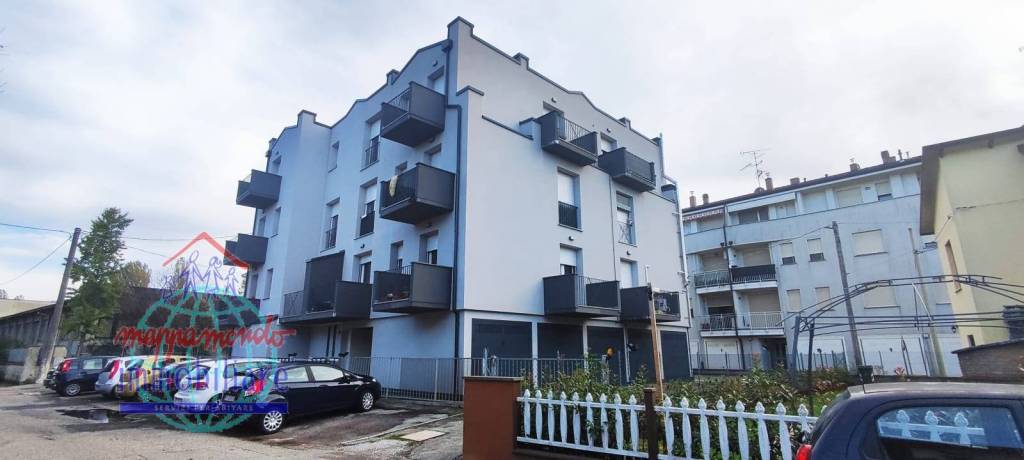 Appartamento in vendita a Cento via ludovico ariosto