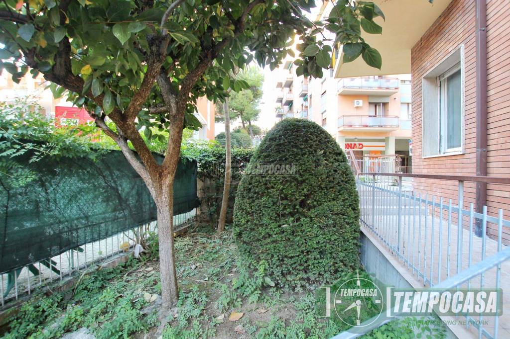 Appartamento in vendita ad Ancona via Tiziano